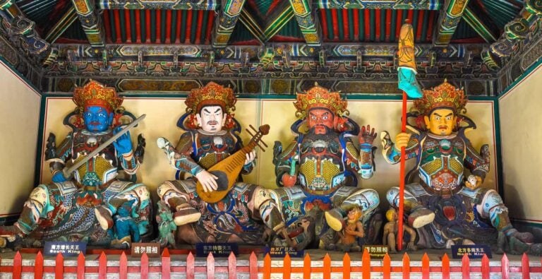 Four Buddhist Heavenly Kings: Mantras and Sadhana - Buddha Weekly ...