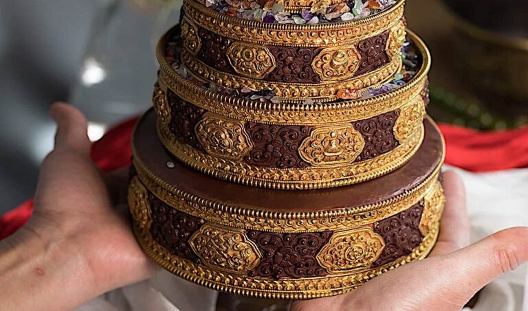 Mandala Offering: offering "everything to the Buddha" — purify karma ...