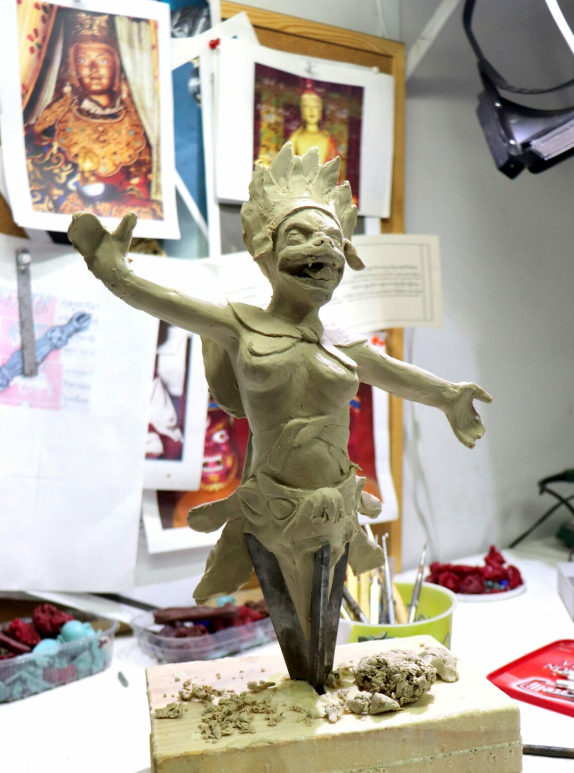 Creating the original clay mold - Buddha Weekly: Buddhist Practices ...